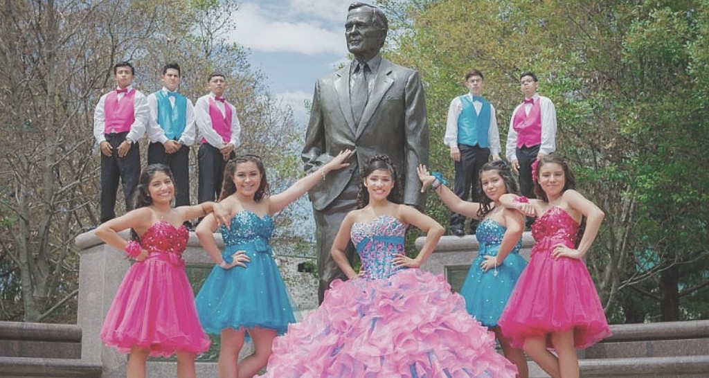 Una fiesta de Quince Años tradicional